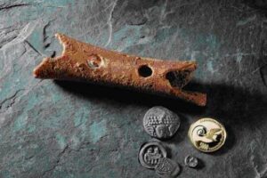 Habían flautas o silbatos en la prehistoria? | Talayots